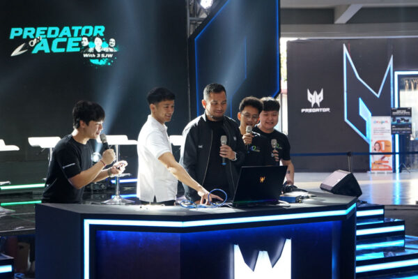 Acer Predator Helios 18 Siap Pecahkan Rekor Livestreaming 40 Jam Non ...