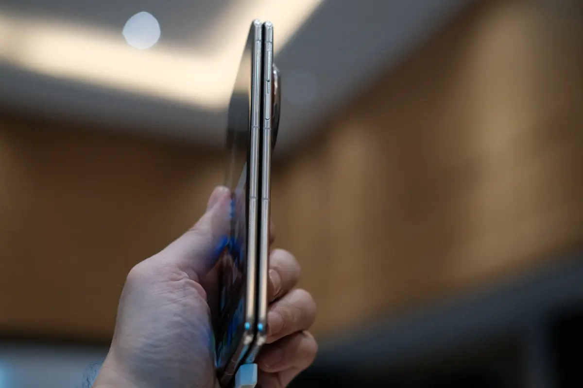 Harga 24,99 Juta Rupiah, Huawei Mate X6 Resmi Hadir Di Indonesia ...