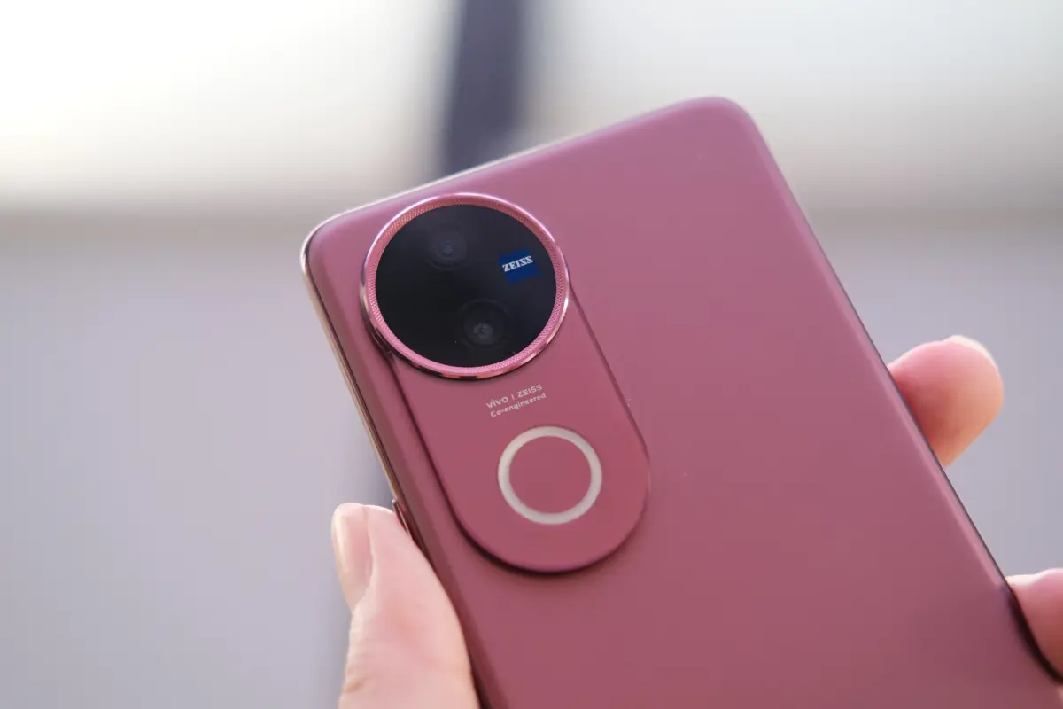 5 Fitur Keren Vivo V50 Yang Akan Hadir Di Indonesia [Hands On] - YANGCANGGIH.COM